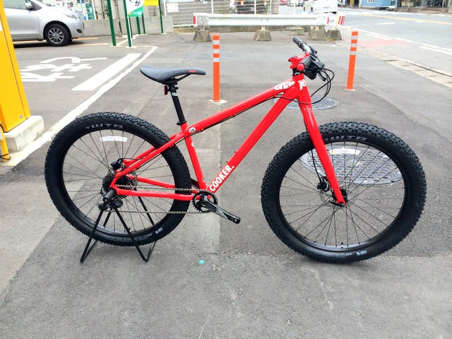 昨日からの引き続き、ChargeBikes Cooker Midi のご紹介